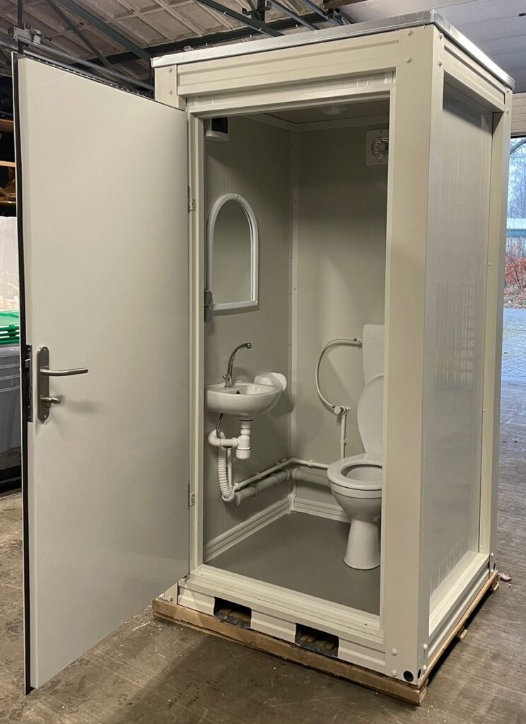 Mobiele luxe sanitaire toilet unit kopen? MobielToiletKopen.nl